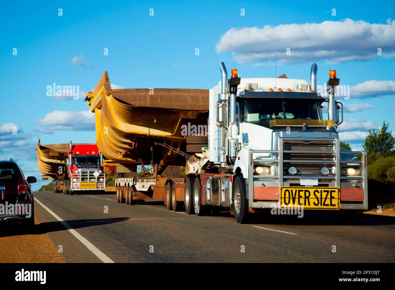 Transport of Oversize Heavy Machinery Stock Photo - Alamy