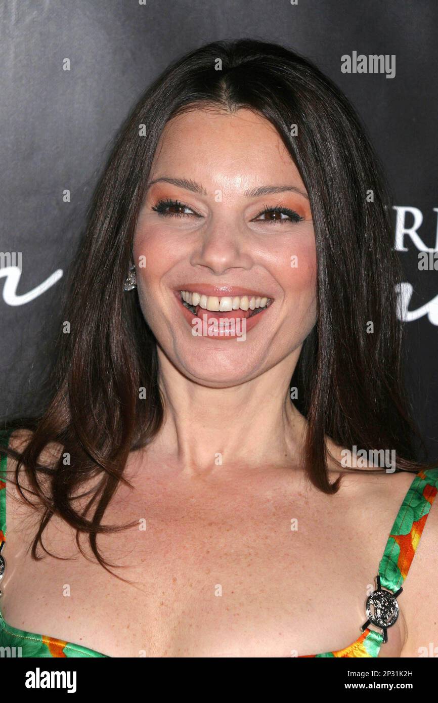 Photo by: Mitch Gerber/starmaxinc.com©2005ALL RIGHTS RESERVEDTelephone ...