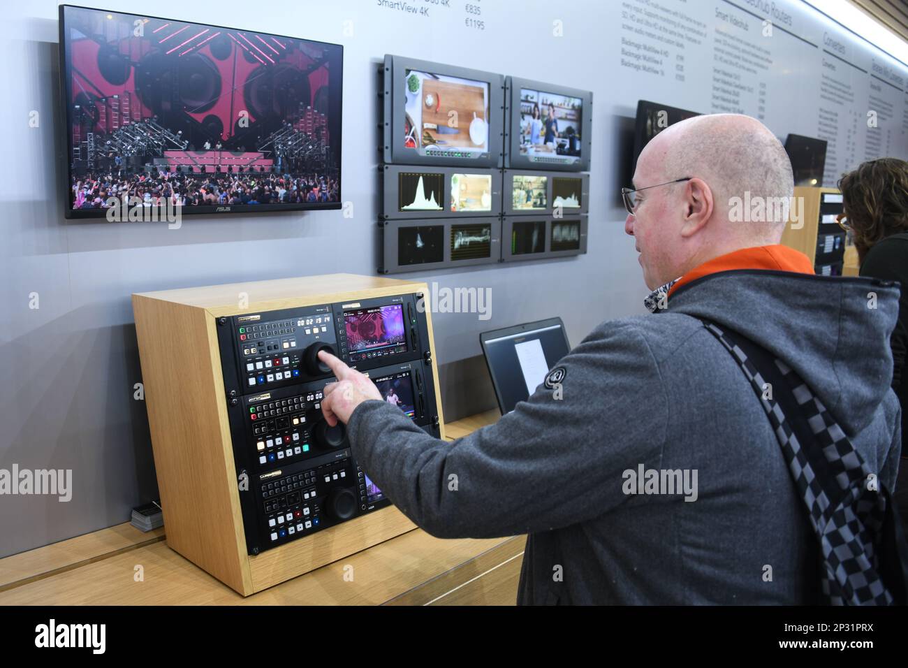 Dirk Radermacher, U.S. Army Europe and Africa Visual Information Branch ...