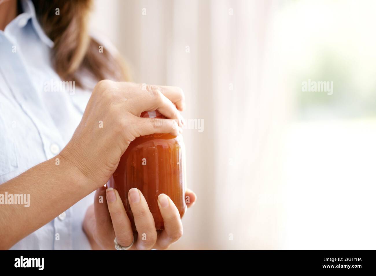 Opening jar difficult hi-res stock photography and images - Alamy