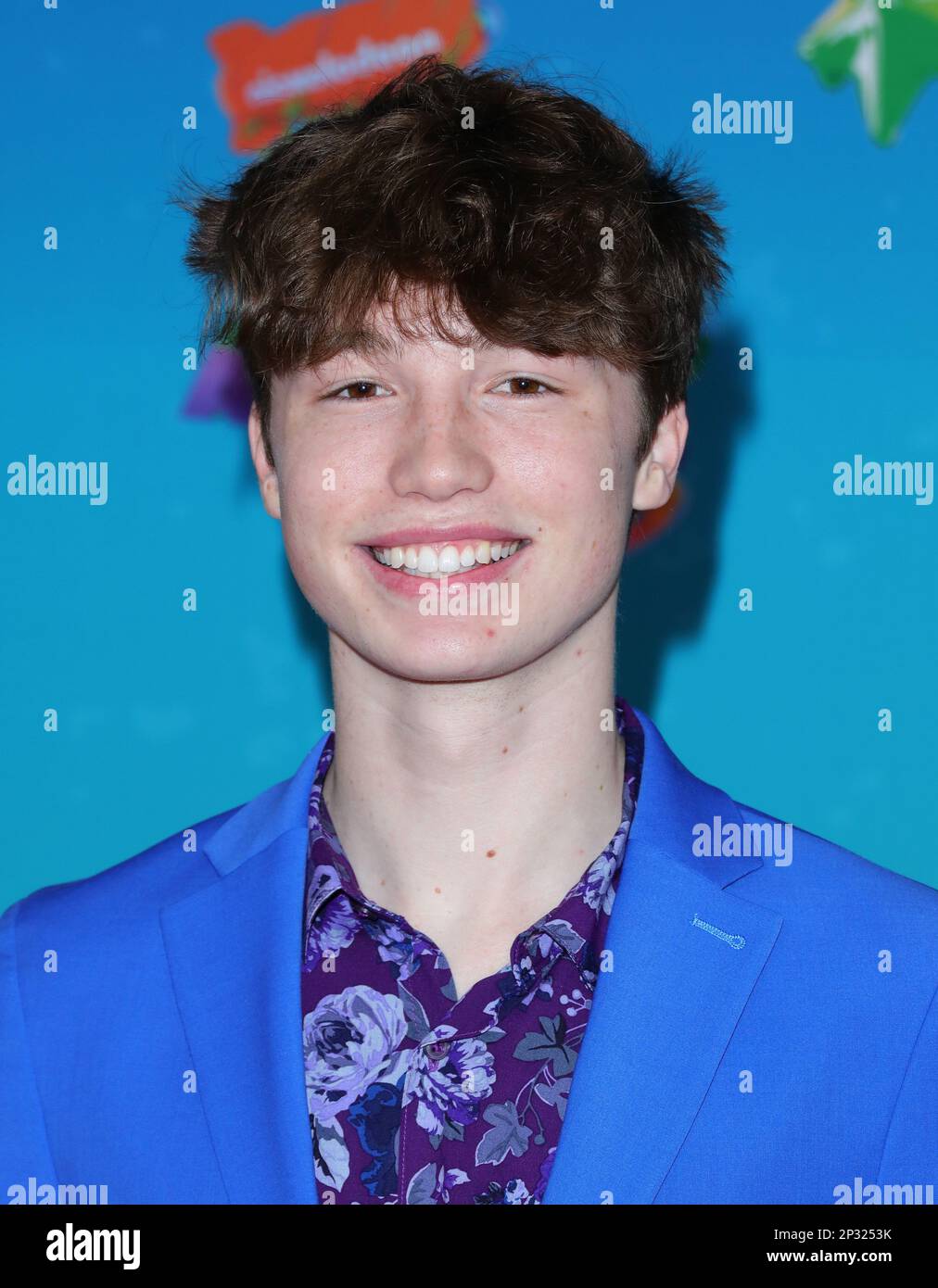 Owen Holt arrives at The 2023 Nickelodeon Kids Choice Awards held at ...