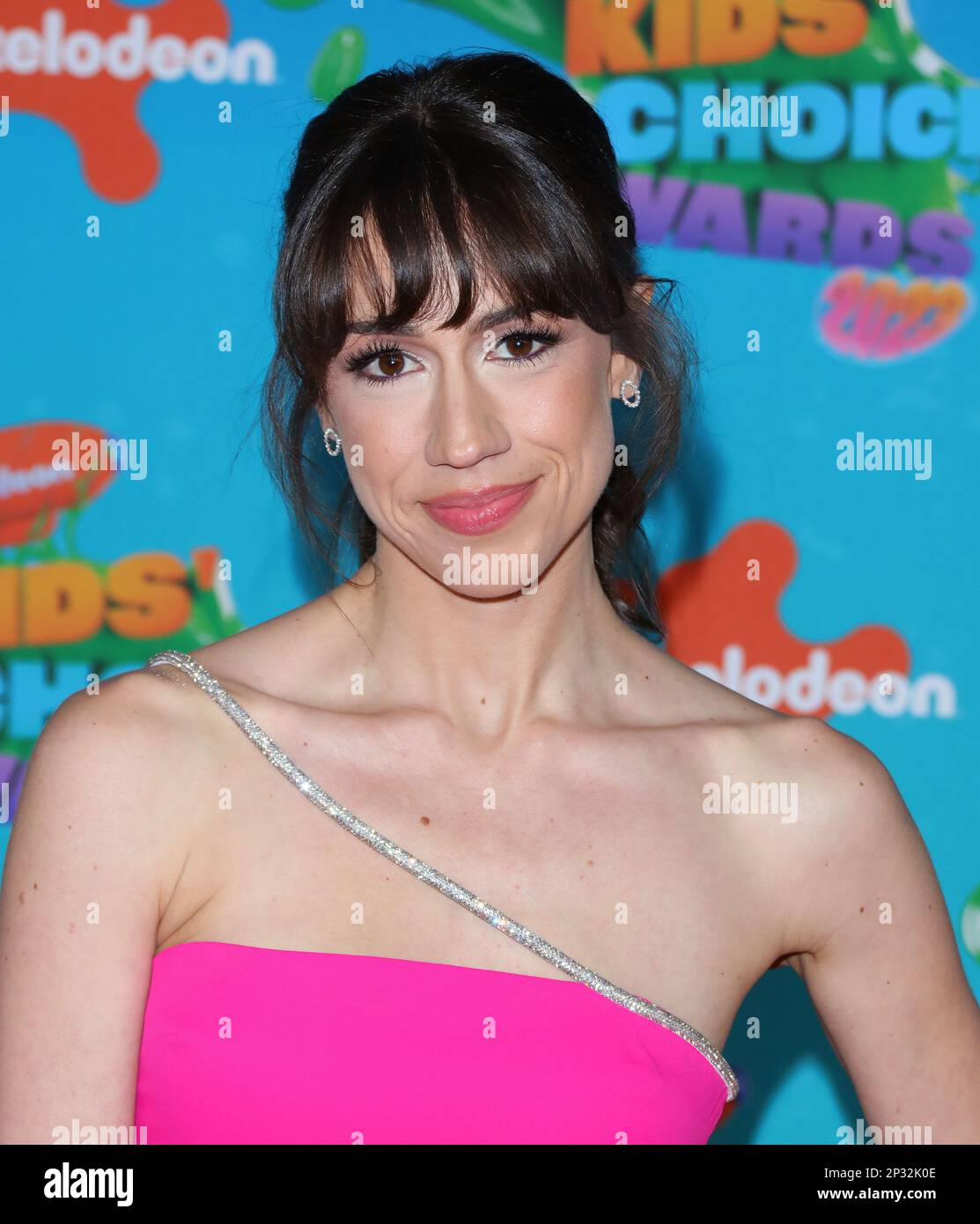 Colleen Ballinger arrives at The 2023 Nickelodeon Kids Choice Awards ...
