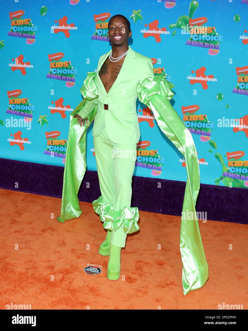 Markell Washington arrives at The 2023 Nickelodeon Kids Choice Awards ...
