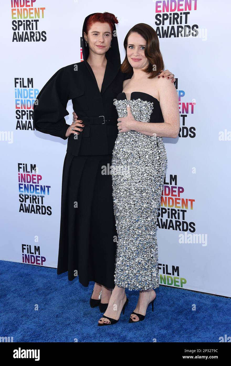 Jessie buckley and claire foy hi-res stock photography and images - Alamy