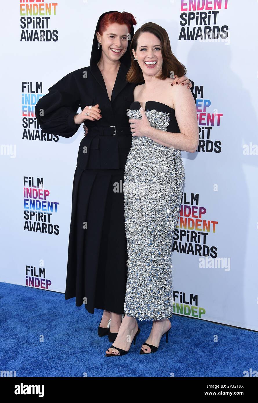 Jessie buckley and claire foy hi-res stock photography and images - Alamy
