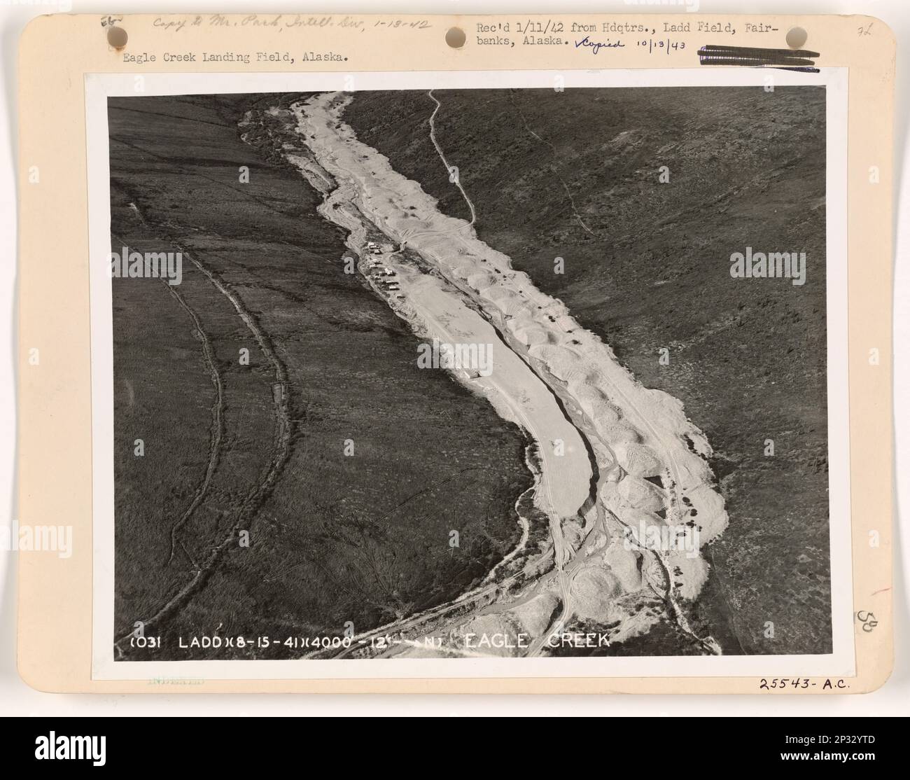 Field eagle eye view hi-res stock photography and images - Alamy