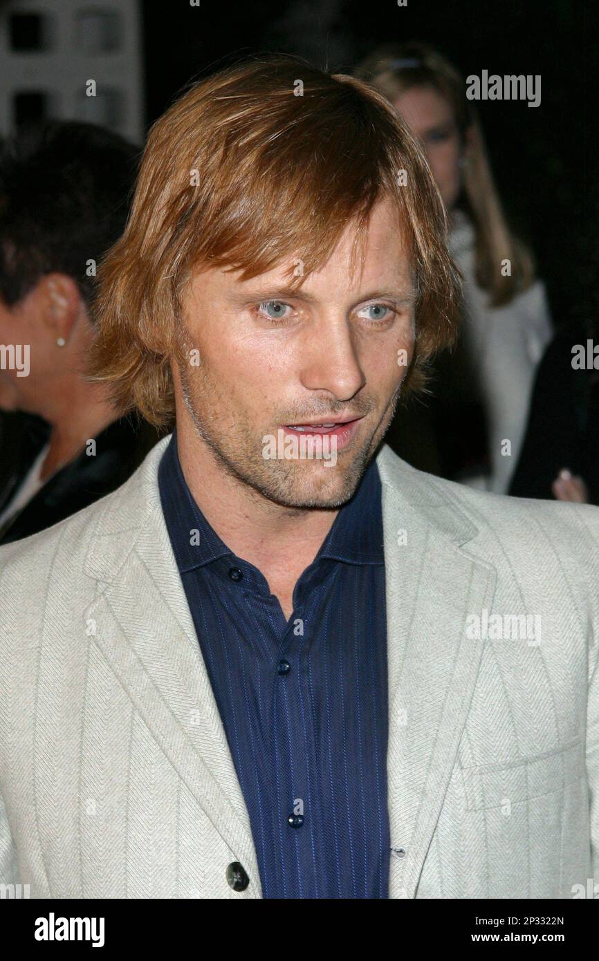 Photo by: Lee RothSTAR MAX, Inc. - copyright 2002ALL RIGHTS ...