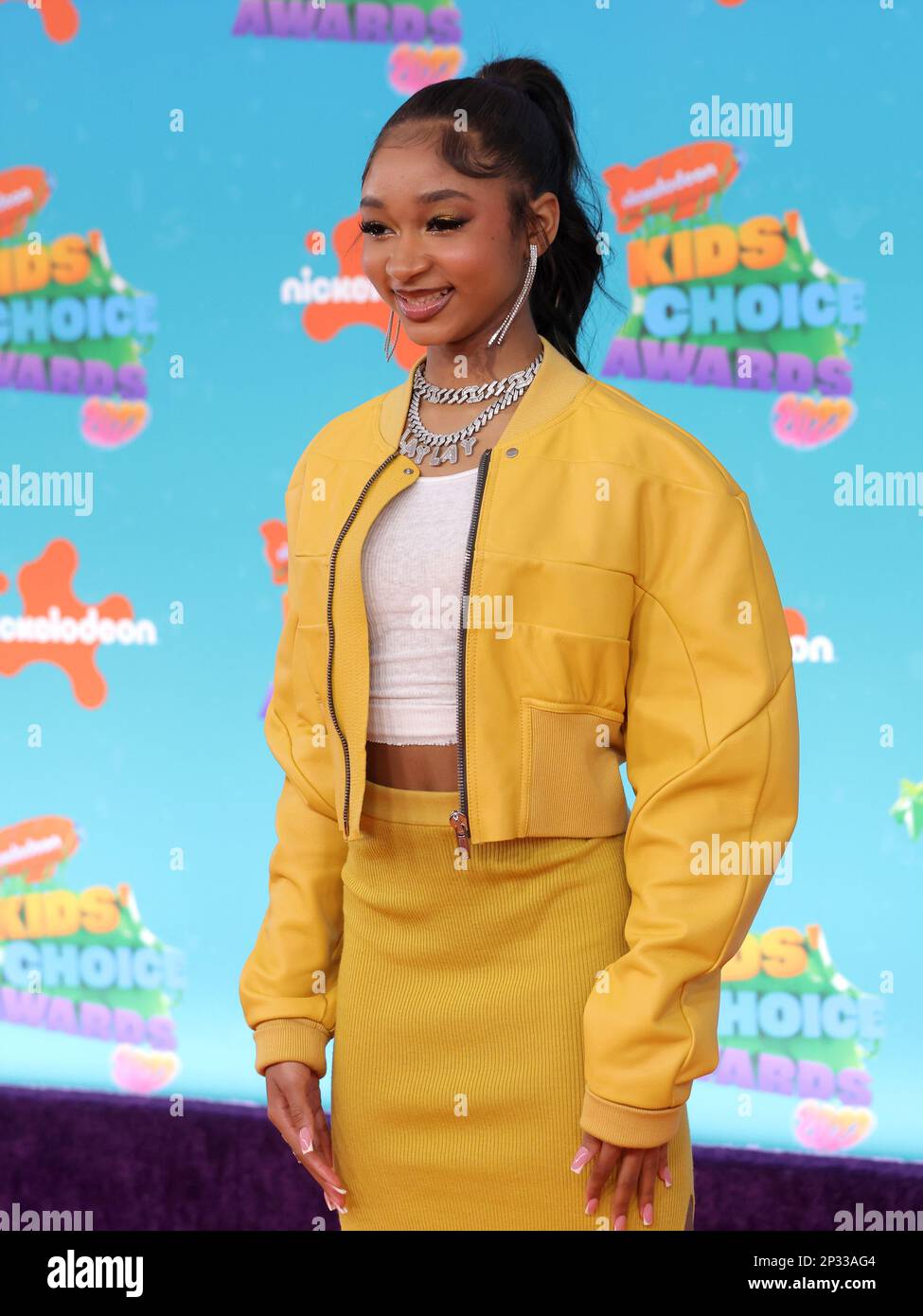 That girl lay lay nickelodeon hi-res stock photography and images - Alamy