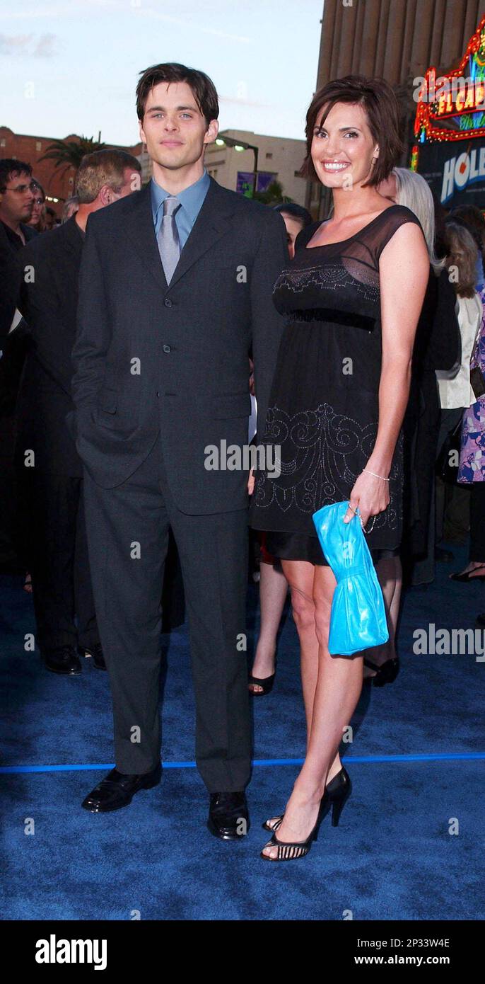 Photo by: Lee Roth STAR MAX, Inc. - copyright 2003 ALL RIGHTS RESERVED ...