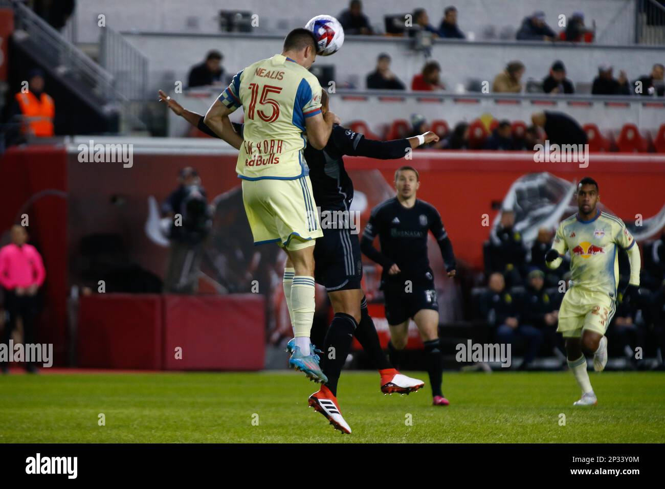 Red bull player hi-res stock photography and images - Alamy