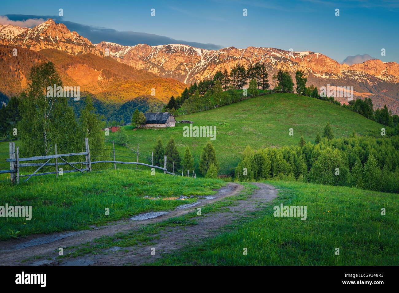 Dirty scenery hi-res stock photography and images - Alamy