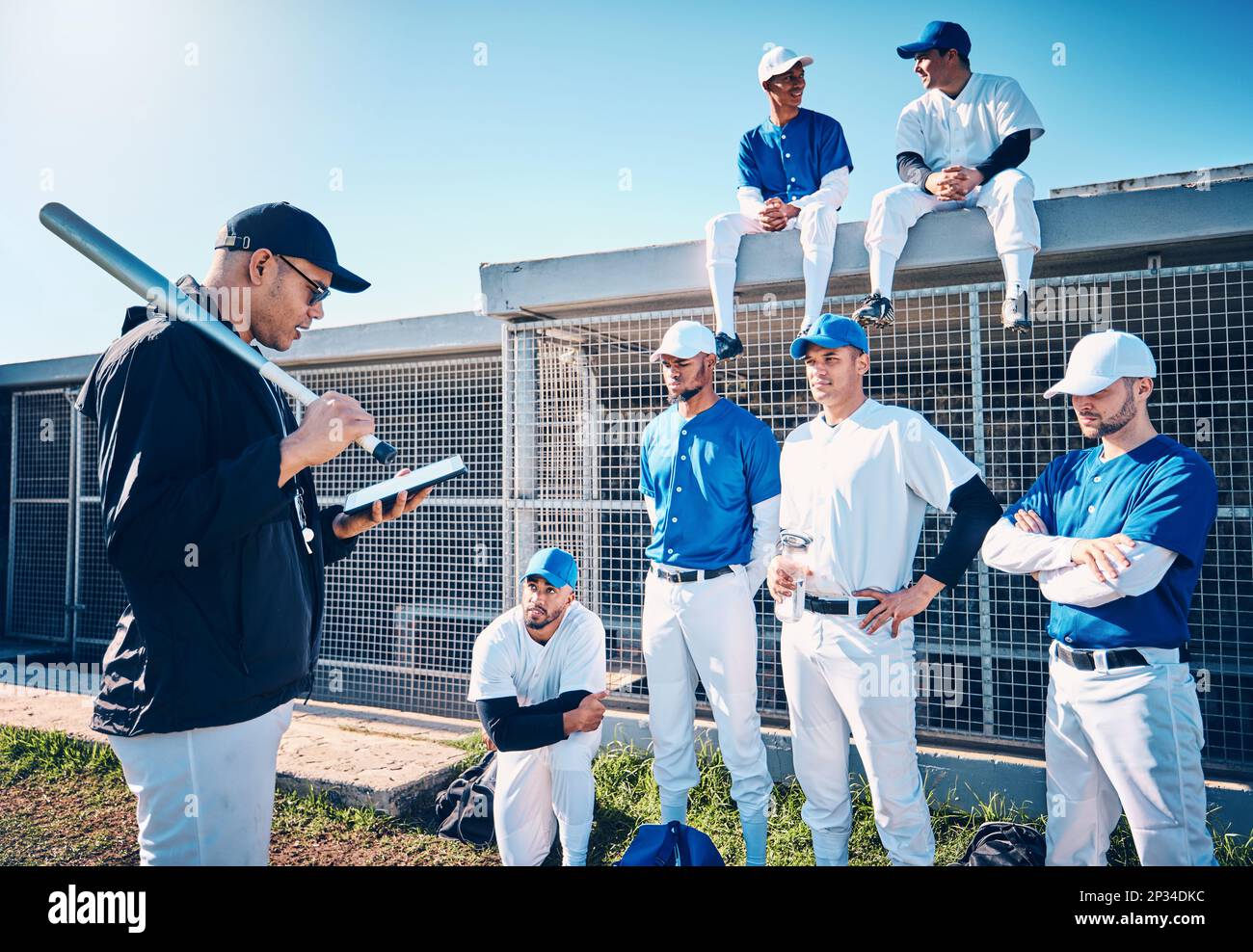 Diverse male baseball team hi-res stock photography and images - Alamy