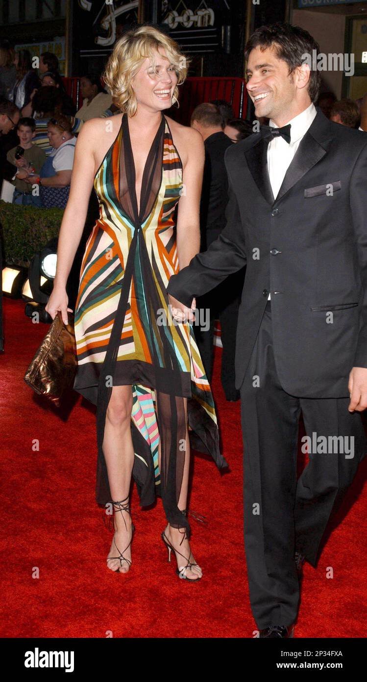 Photo by: Lee RothSTAR MAX, Inc. - copyright 2003ALL RIGHTS ...