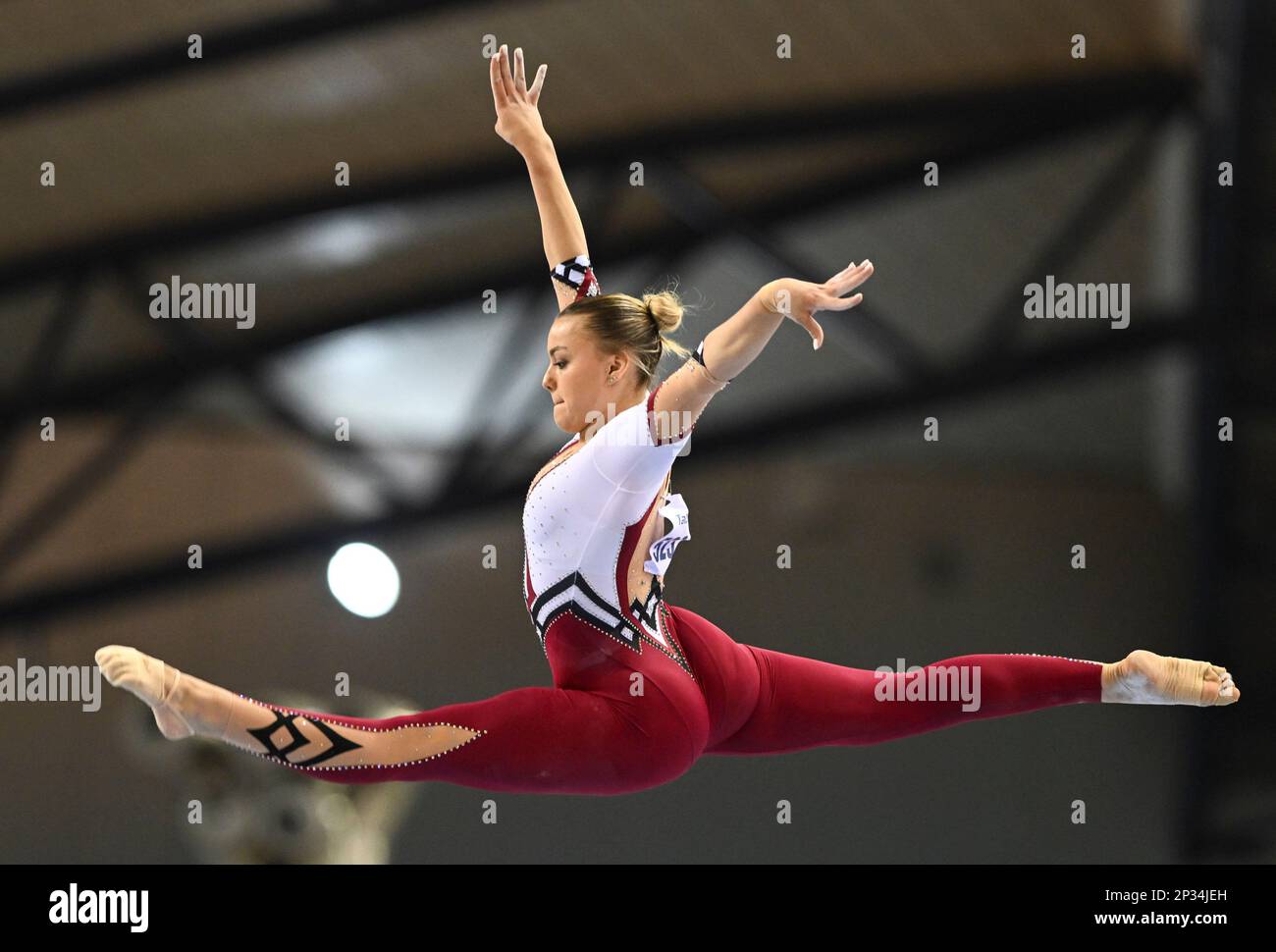 Doha, Qatar. 4th Mar, 2023. Emma Leonie Malewski of Germany competes ...