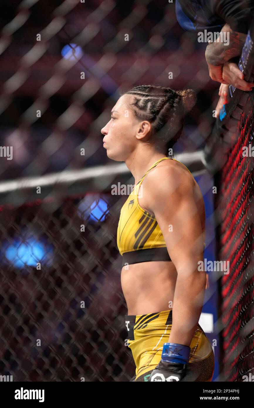 LAS VEGAS, NV - MARCH 4: Amanda Ribas prepares to fight Viviane Araujo ...