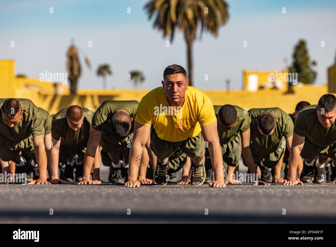 New U.S. Marines with Echo Company, 2nd Recruit Training Battalion ...