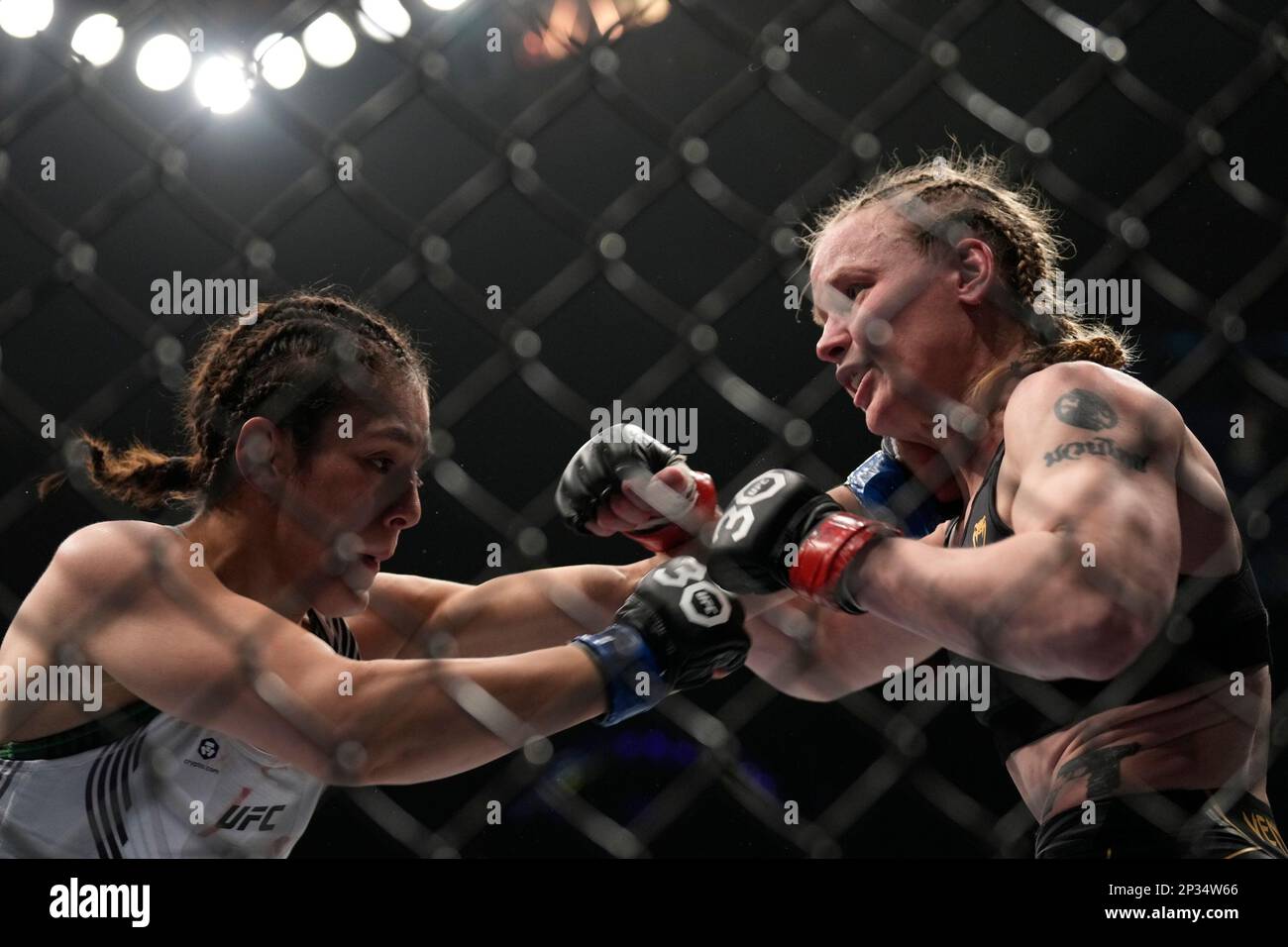 LAS VEGAS, NV - MARCH 4: (L-R) Alexa Grasso punches Valentina ...