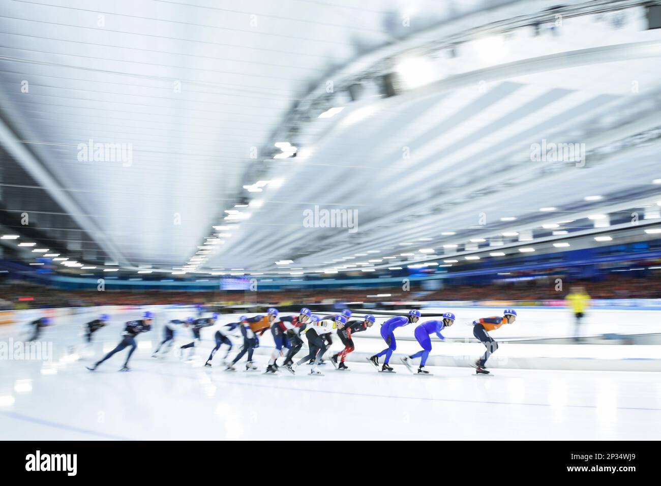 Mass start final men hi-res stock photography and images - Alamy