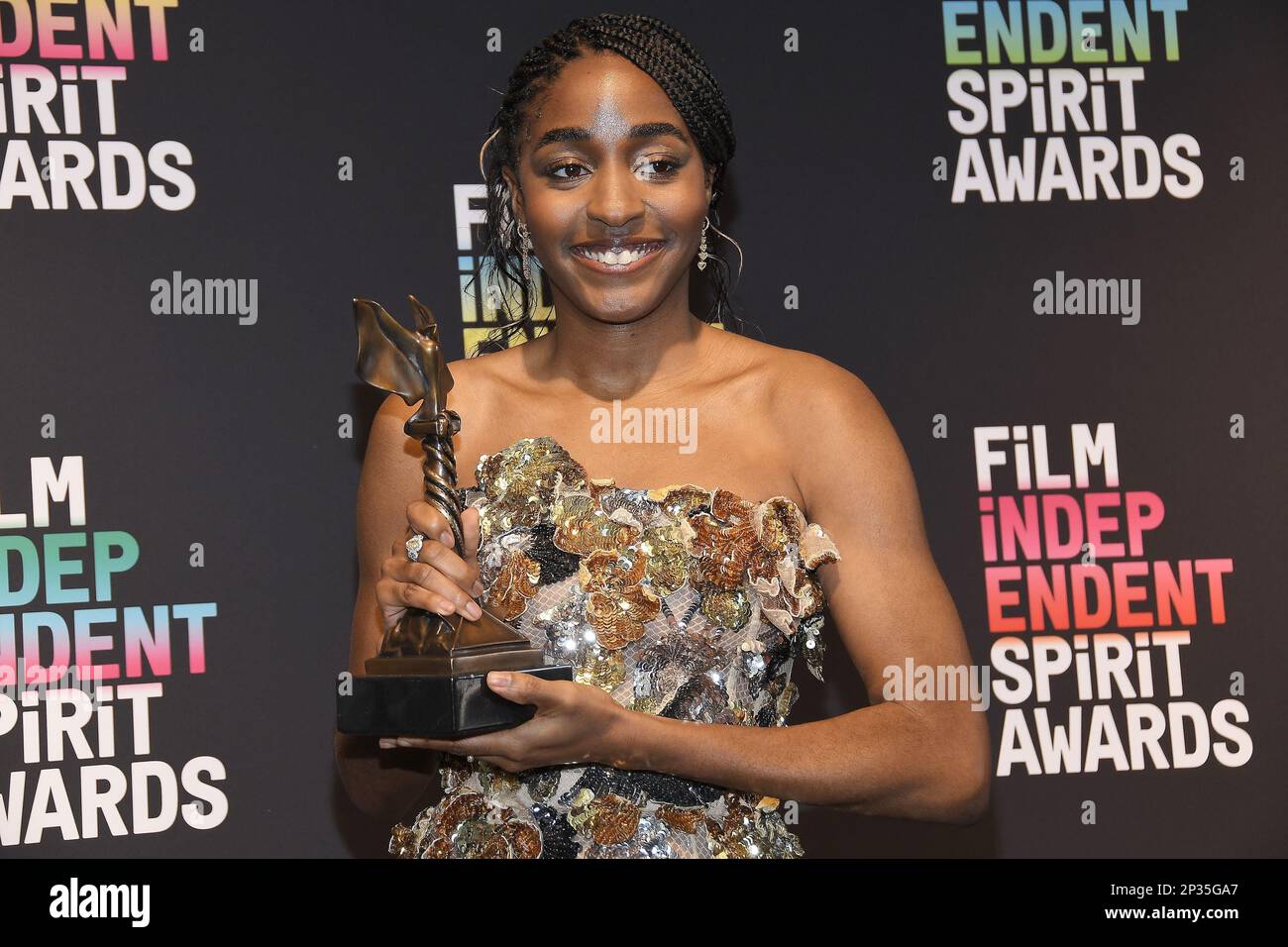 Ayo Edebiri, winner of the Best Supporting Performance in a New ...