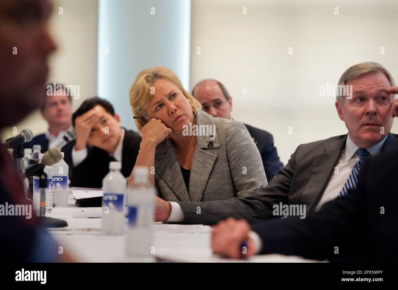 From left Rep. Ahn "Joseph" Cao, R-La., Sen. Mary Landrieu, D-La., Rep ...