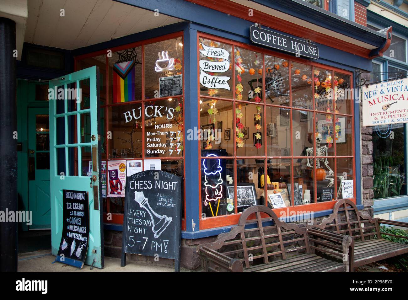 Bucks Coffee House in Lambertville in New Jersey , USA Stock Photo - Alamy