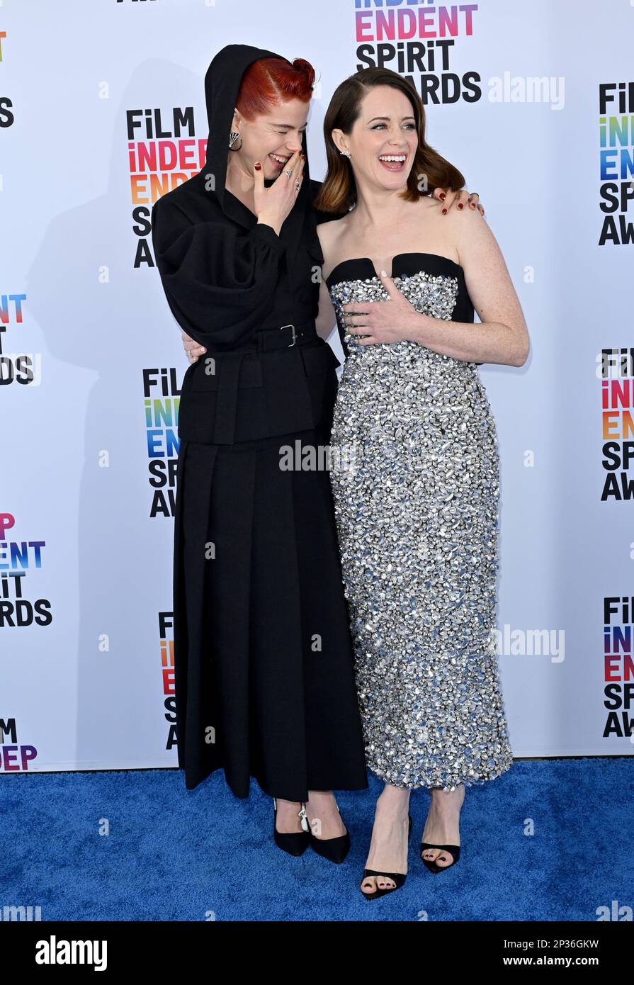 Jessie buckley and claire foy hi-res stock photography and images - Alamy