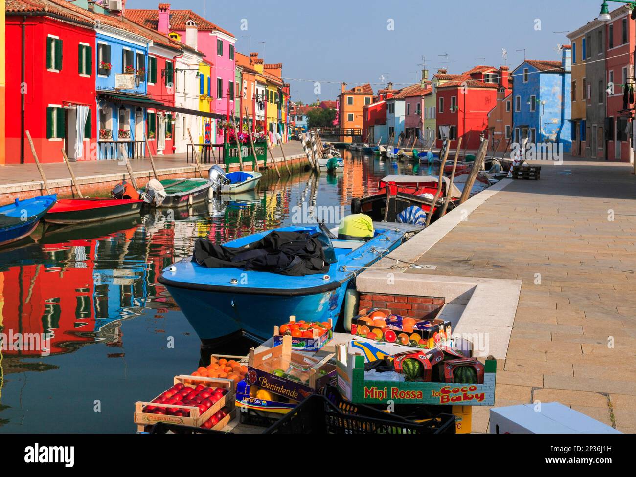 Canal and colourful houses on Isola di Burano, Venice, Italy Stock ...