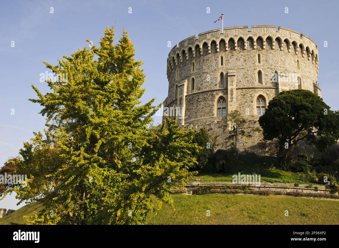 View of the medieval keep on the motte, round tower, Windsor Castle ...