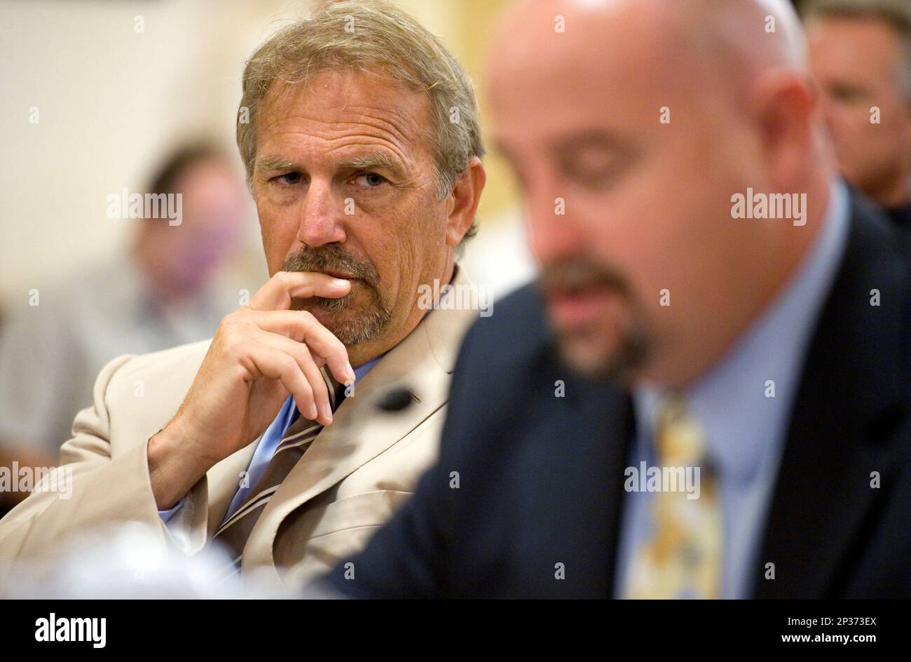 UNITED STATES - SEPTEMBER 22: Actor Kevin Costner, left, and Craig ...