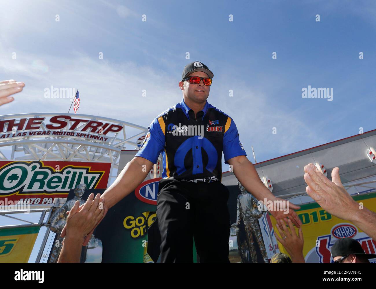 12 March 2015: Matt Hagan (1 FC) DSR Dodge Charger NHRA Funny Car ...