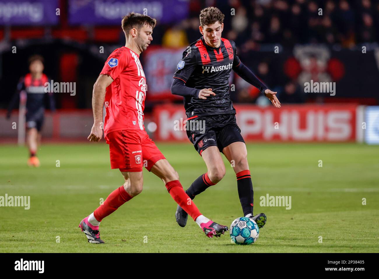 04-03-2023: Sport: Twente v Heerenveen ENSCHEDE, NETHERLANDS - MARCH 4 ...