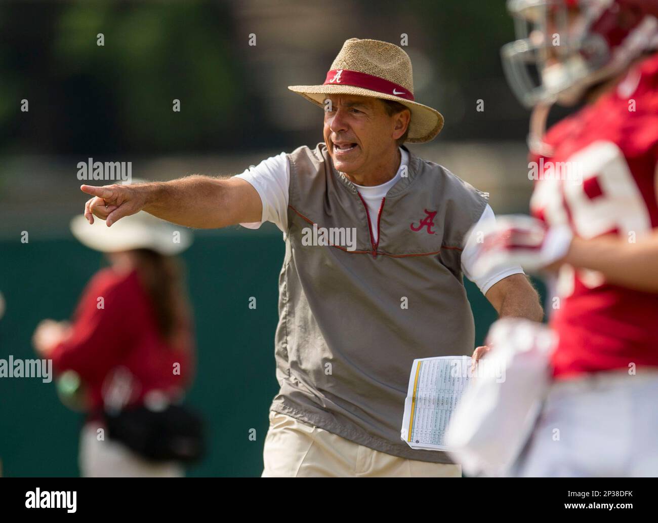Alabama head coach Nick Saban works his players through drills during ...