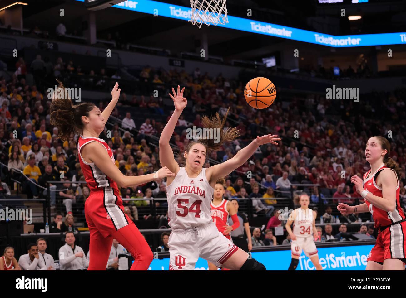 Minneapolis, Minnesota, USA. 3rd Mar, 2023. Indiana Hoosiers forward ...