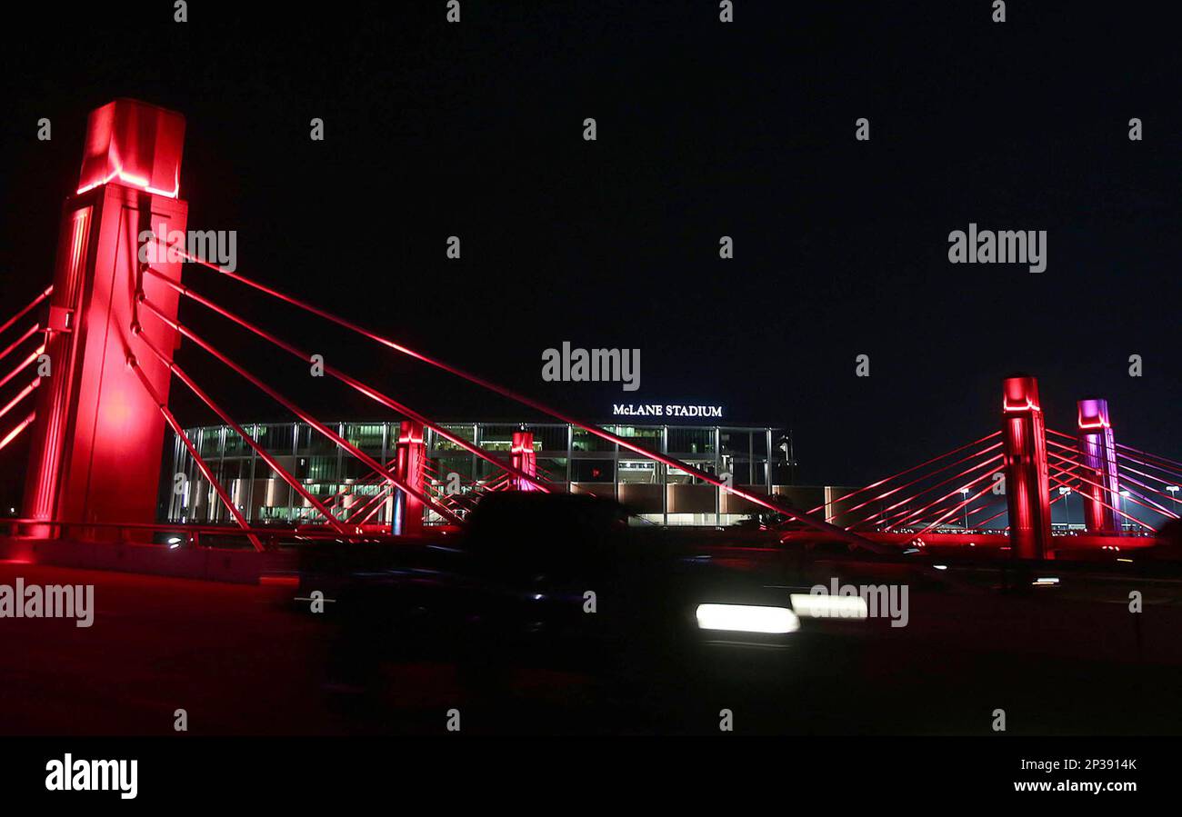 The Interstate 35 access road bridges over the Brazos River have a new ...