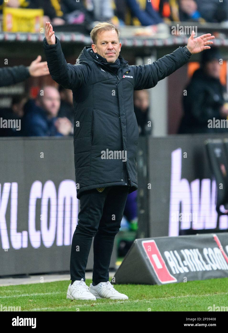 Dresden, Germany. 04th Mar, 2023. Soccer: 3rd league, SG Dynamo Dresden ...