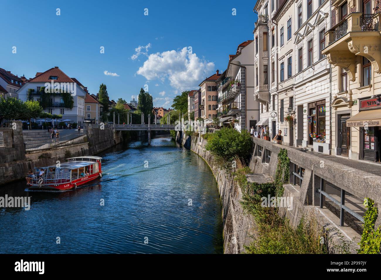 Old dock tour hi-res stock photography and images - Alamy