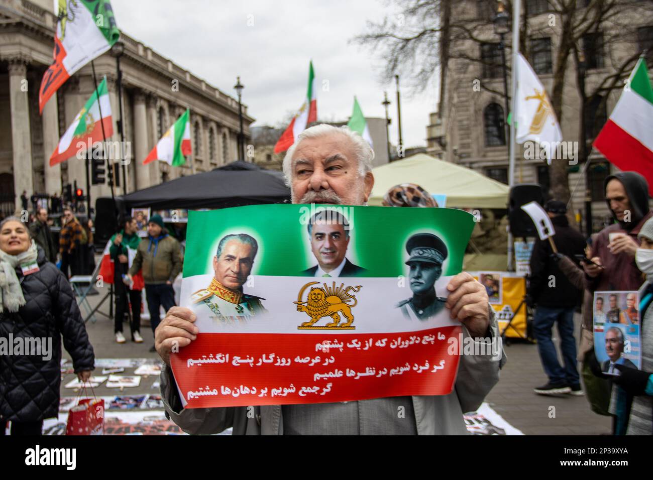 Islamic symbol lion hi-res stock photography and images - Alamy