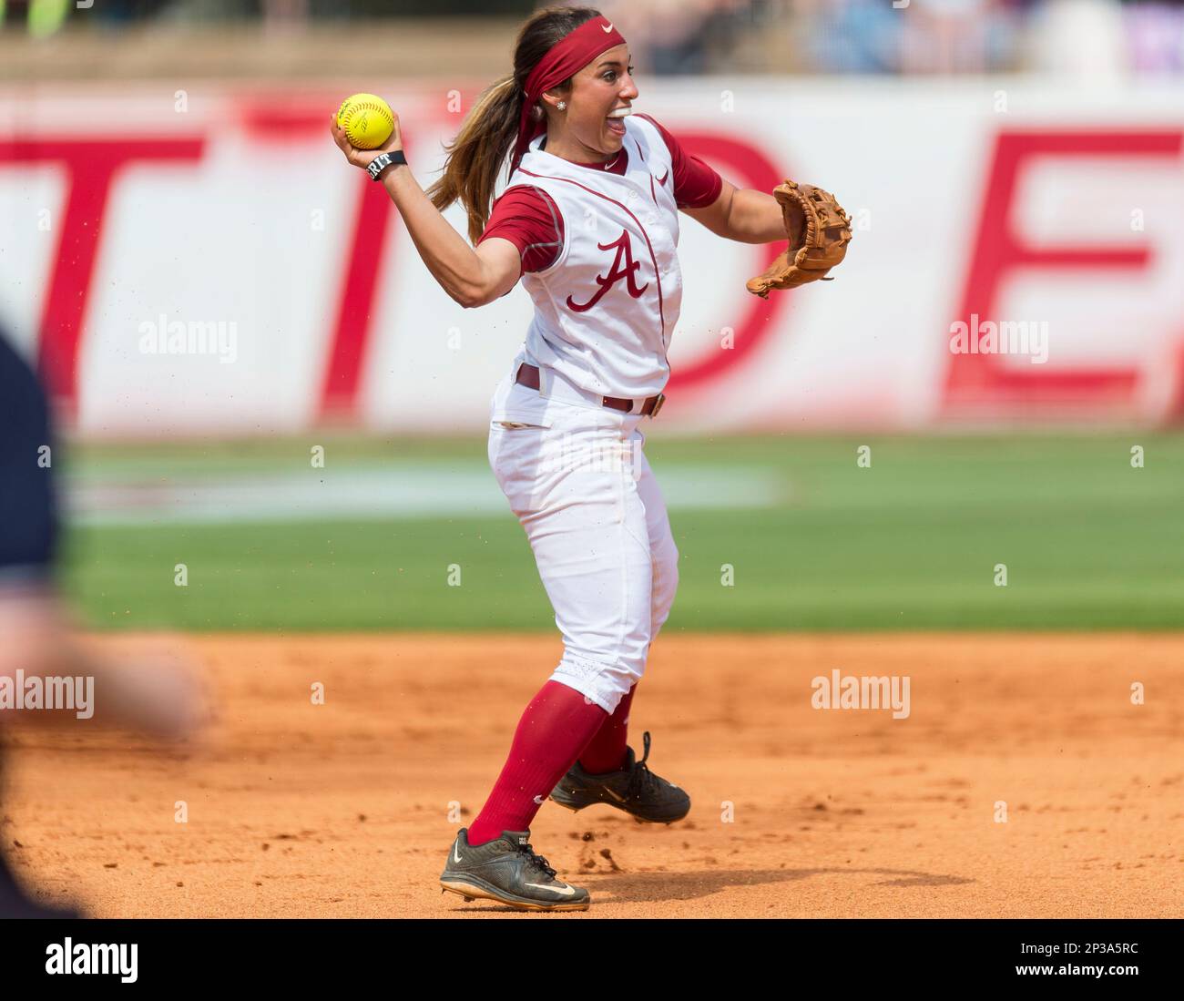 Alabama infielder Demi Turner (2) handles a ball off the bat to just ...