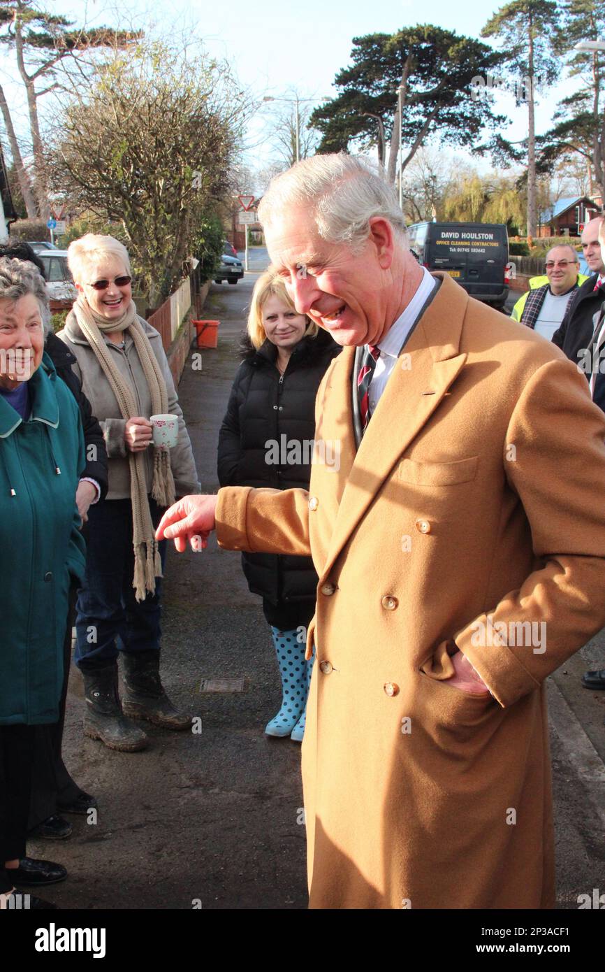 King charles iii with crown hi-res stock photography and images - Alamy