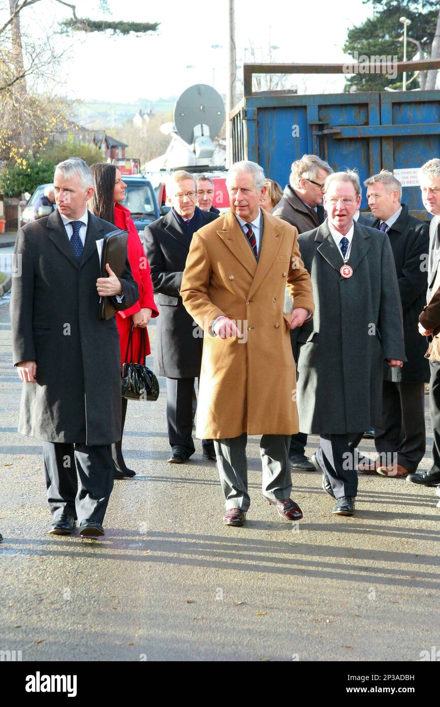King charles iii with crown hi-res stock photography and images - Alamy