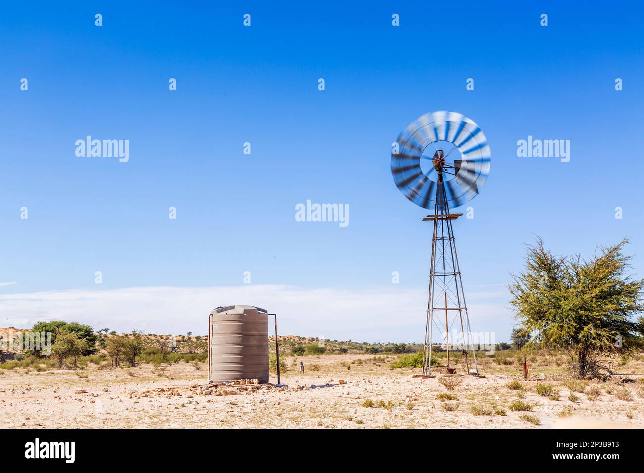 Wind pump namibia hi-res stock photography and images - Alamy