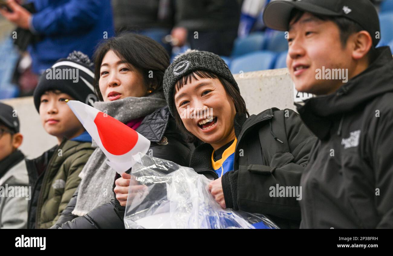 Kaoru mitoma football fans hi-res stock photography and images - Alamy