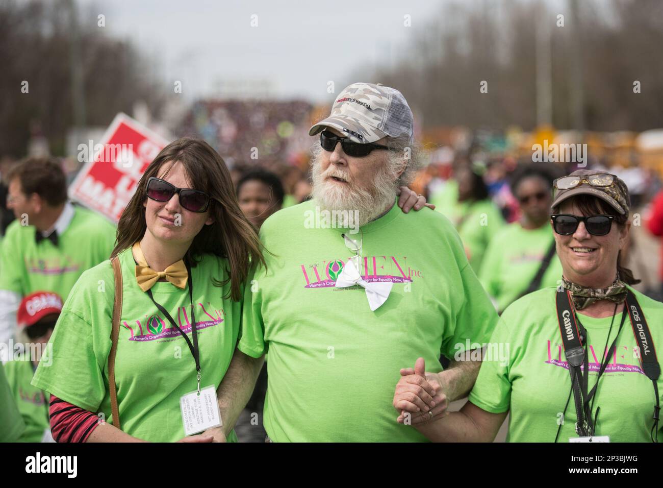 Flanked by his daughter Corrie Lubenow, left, and his wife Noreen ...