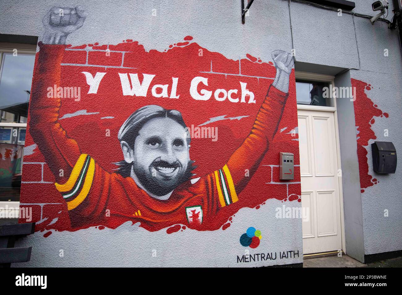 Joe Allen mural on the side of The Farmers Pub in Narberth ...