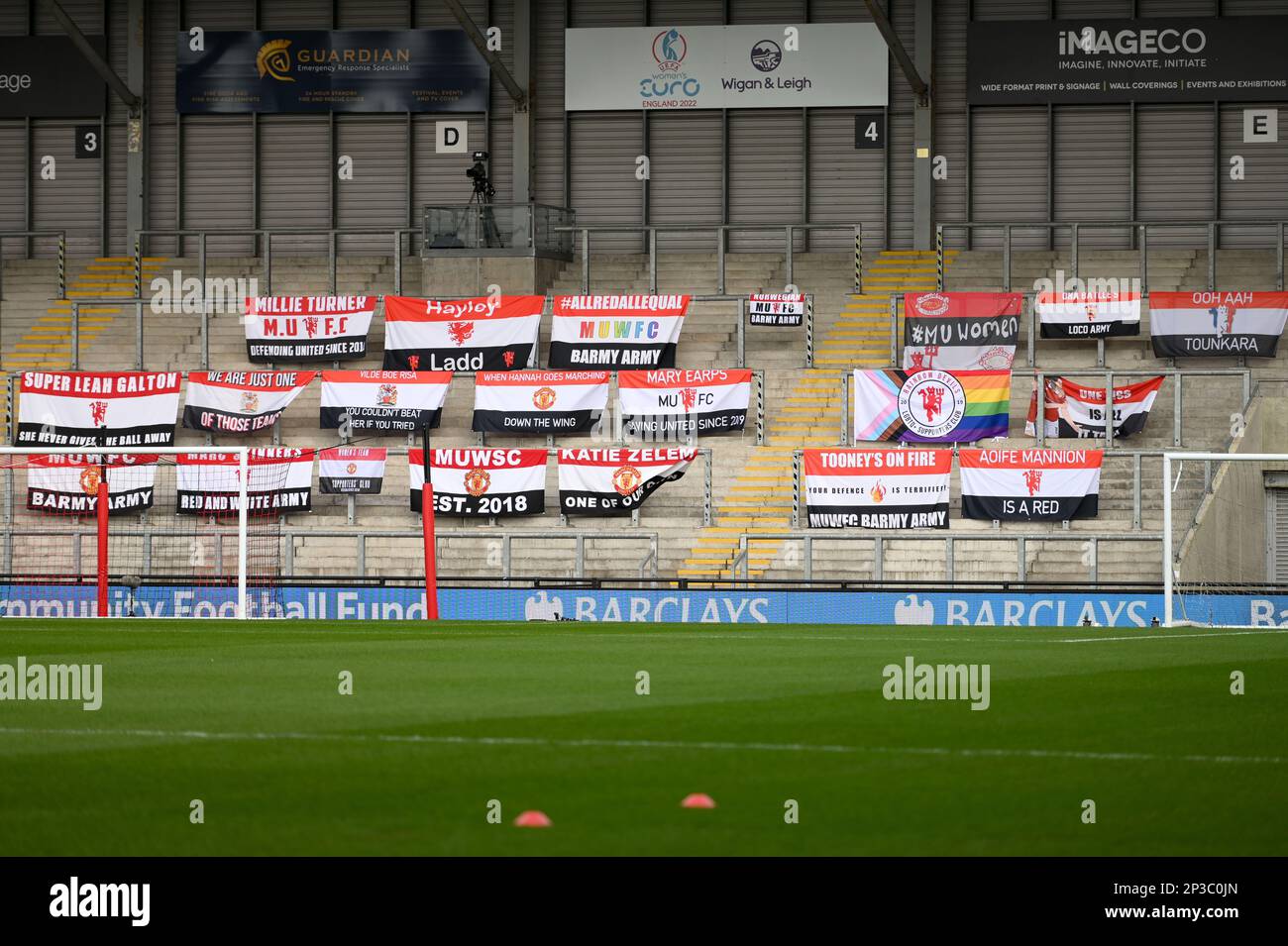 Manchester united women banners hi-res stock photography and images - Alamy