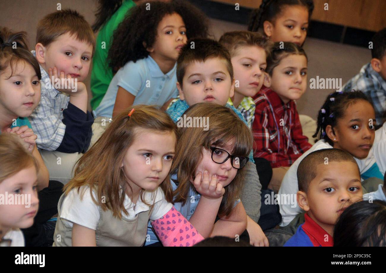 Kindergarten students at Heights-Terrace Elementary/Middle School in ...