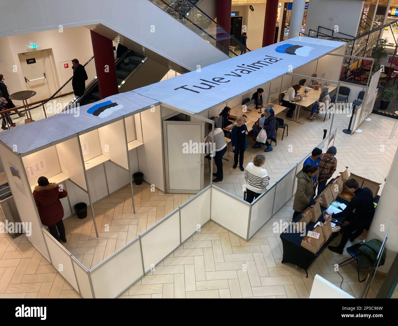 Internet voting estonia hi-res stock photography and images - Alamy