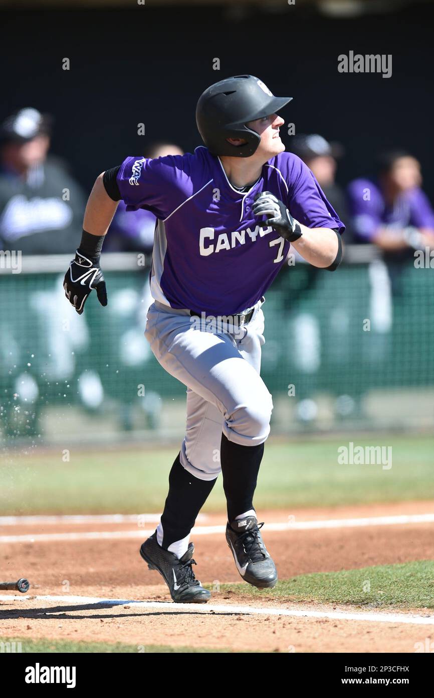 Grand Canyon Antelopes designated hitter Garrison Schwartz (7) runs to ...