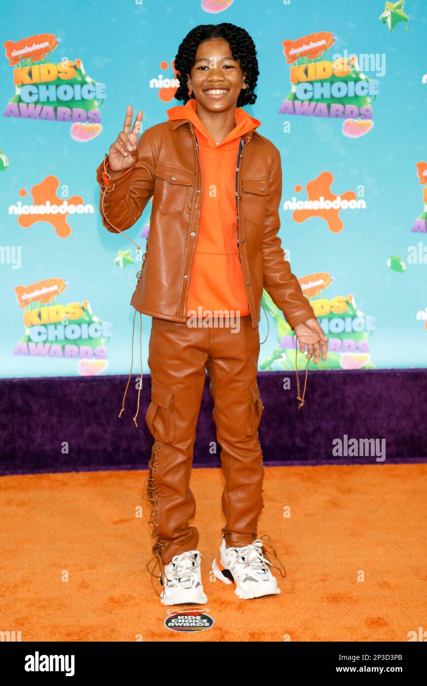 Jakari Fraser arrives at Nickeodeon's Kids' Choice Awards 2023 at ...