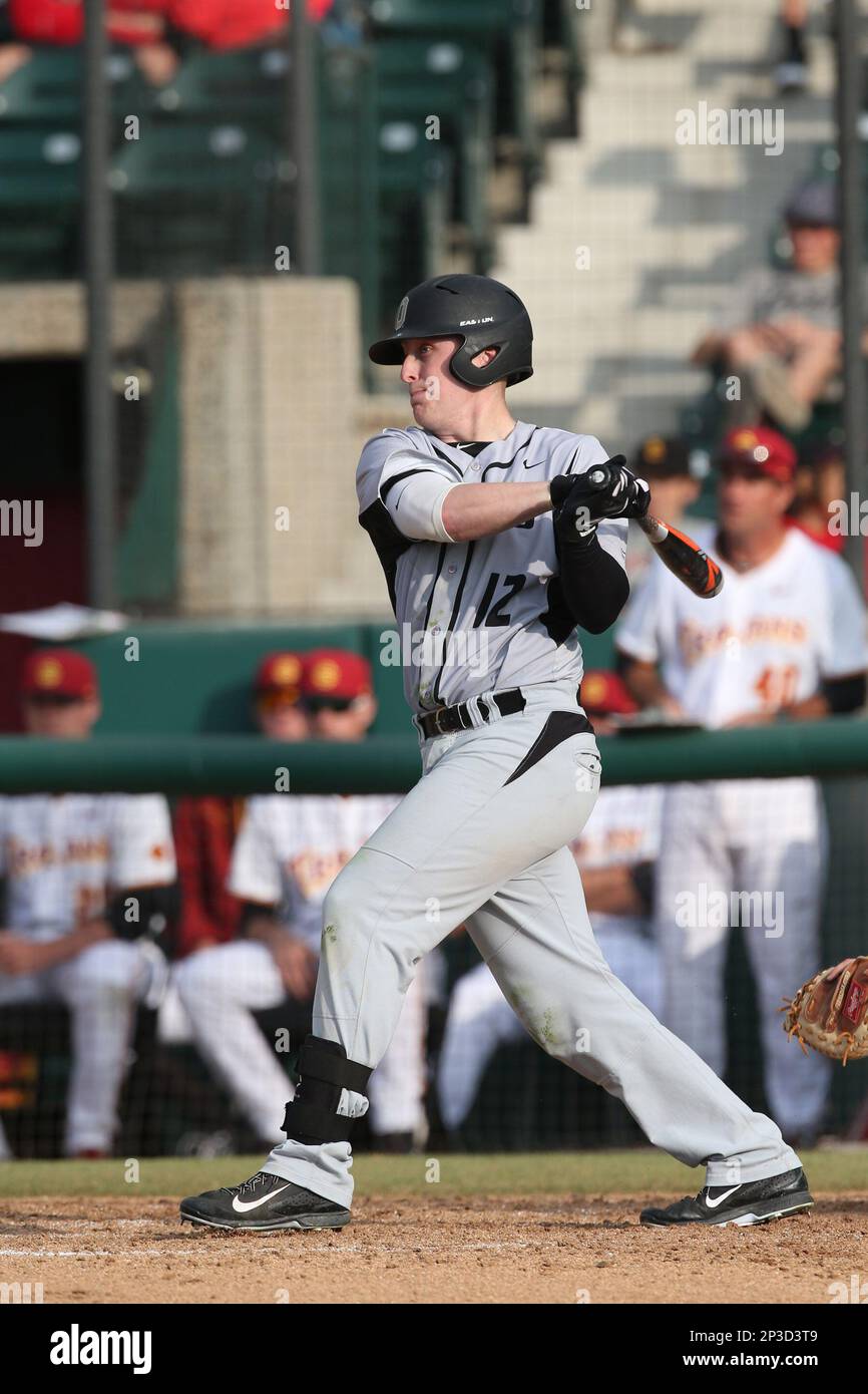 Robby Enslen (12) of the Oakland Grizzlies bats during a game against ...
